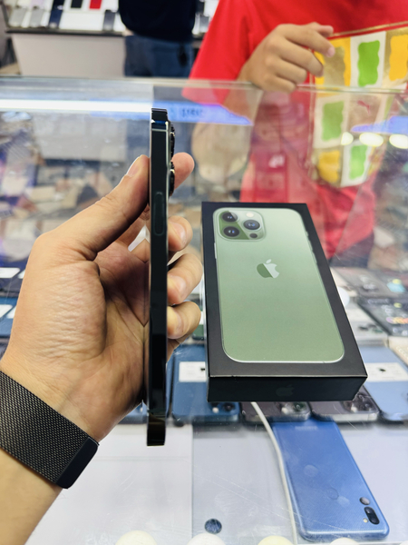 iPhone 13 Pro 128 gb green
