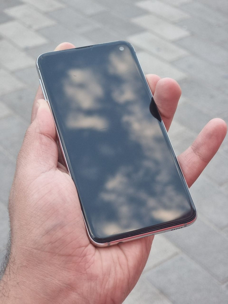 Samsung galaxy s10e