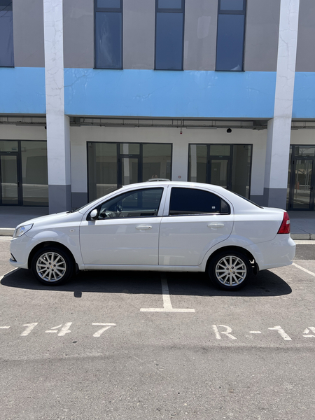 Chevrolet nexia 3