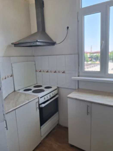 Сдается 3-х комнатная квартира, Район Сергели 8, (ASH88)