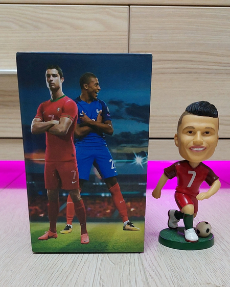 Продаются фигурки футболистов от Panini