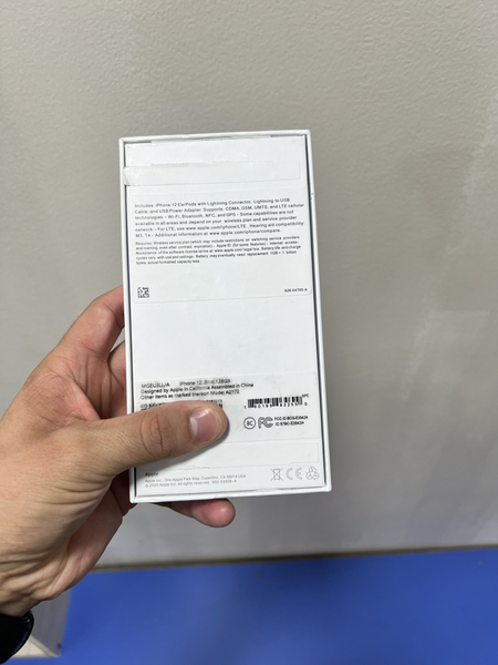 Srochni yangi iphone 12 128gb