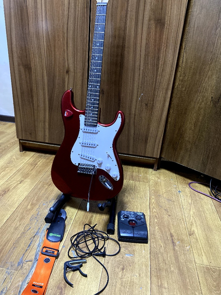 Fender guitar sotiladi srochna