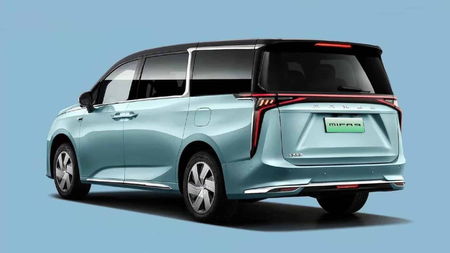 Maxus Mifa 9 minivan