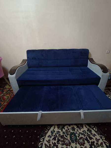 Продам  раскладной диван б/у                                  \\nСост