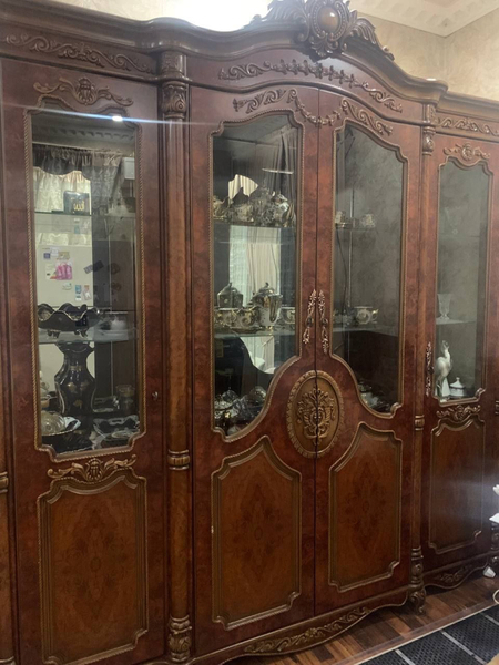 Сервант для гостиной