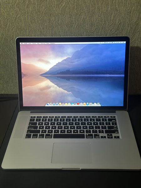 15-дюймовый высокопроизводительный макбук с дисплеем Retina 2013 г