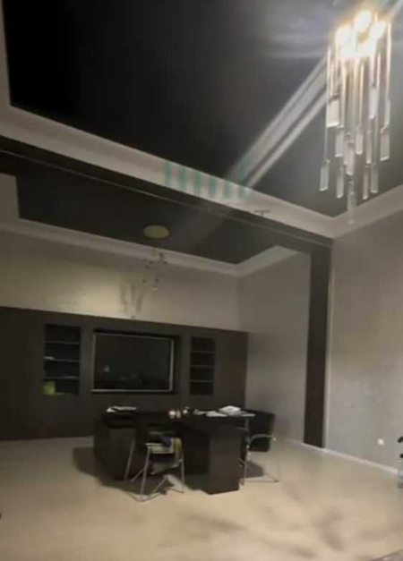 Срочно продаётся 2000 м². коммерческое здание! Автосалон.