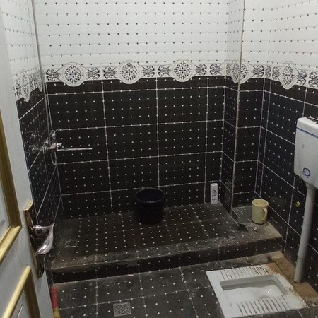 Укладка плитки. Установка сан.тех Санузел душевая стойка. Многое друге