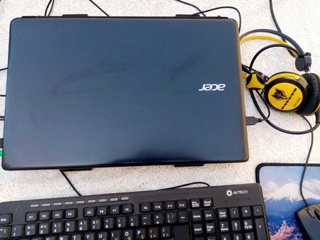 Noutbuk (Notebook) Acer Aspire E1-572G