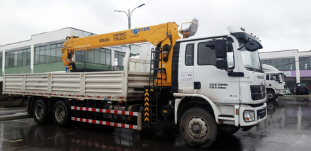 SHACMAN L3000 (ГРУЗОВИК-МАНИПУЛЯТОР) 
 Yoqilg‘i turi: dizel
Yu