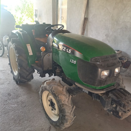Mini traktor I 38