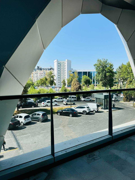 Metro Xalqlar do'stligi 131m2 +70m2 noviy remont noviy zdaniya