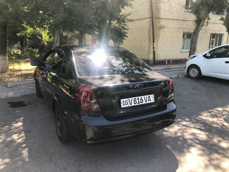 Продается срочномашина Lacetti