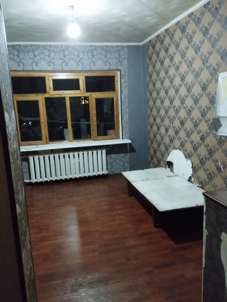Продается 2 ком бывший общежития Максим горький Буз базар Анор банк