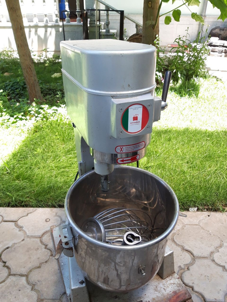 Mikser italyanskiy