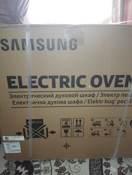 Продаётся духовой шкаф SAMSUNG NV68R2340RB/WT