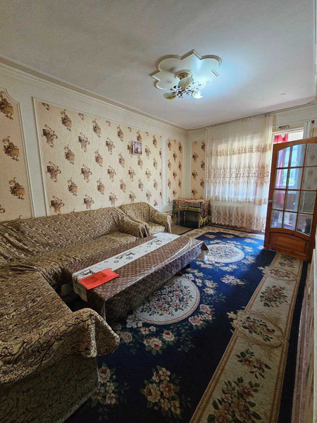 Срочно продам 2х ком квартиру на куйлюке2 ор-р базарчик &