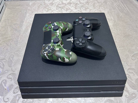 Srochna sotiladi PS4 PRO 4K