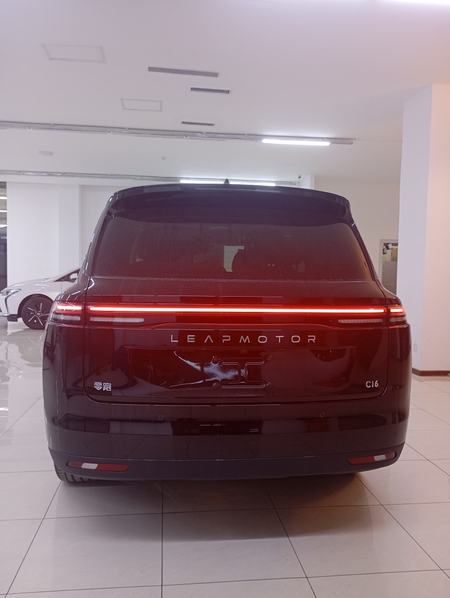 Leapmotor C16 210km gibrid
