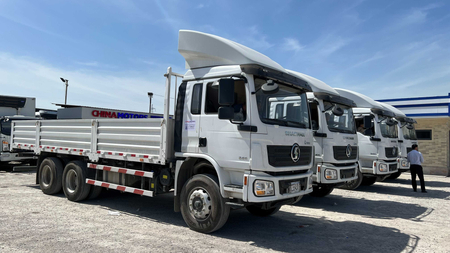 Бортовой 9 метр Shacman L3000 20 тонн 2мостный
