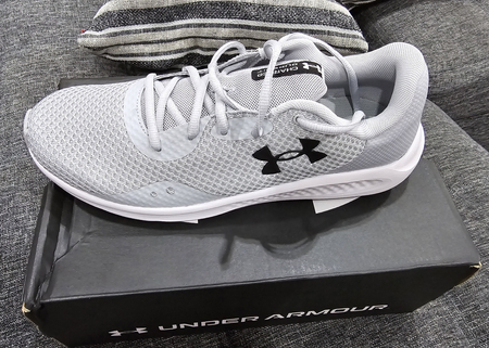 Продам мужские кроссовки Under Armor серого цвета размер 42,5-43