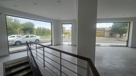 Продаётся в Учтепинском р-не 230 м2 нежилое помещение с ремонтом