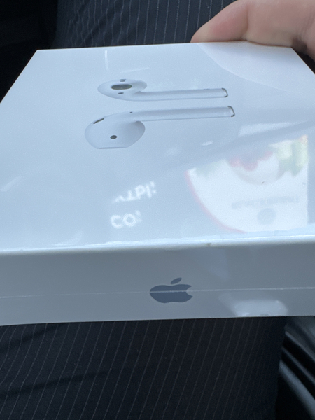 Airpods 2.1 yengi , новый