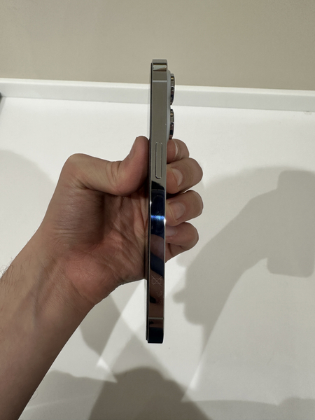Продам iPhone 14 pro 128gb  white белый sim+esim иделаьное состояние