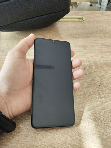 Vivo y31,5/128,1 kol iwlatgan,ochilmagan,usta kormagan
