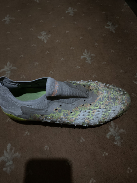 Predator  butsi adidas