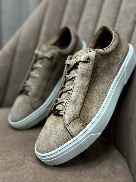 BOSS кроссовки из замши Итальянского производства