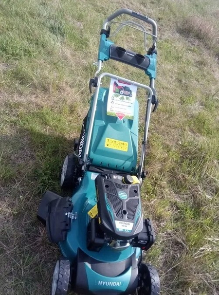 Газонокосилка бензиновая HYUINDAI L5100S 51cм