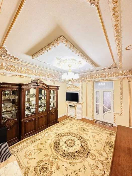 Продаётся Евродом на ул. Катта Кани, 5-соток (N 8562)
