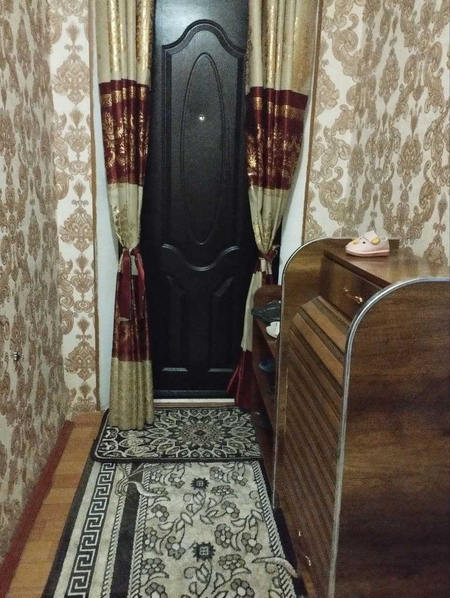 Uy sotiladi. Hamma sharoitlarga ega. Oluvchilar bo‘lsa yana kelishamiz