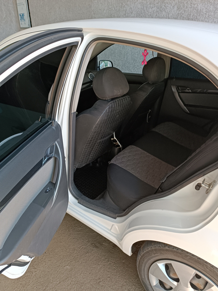 Продаётся авто Nexia-3