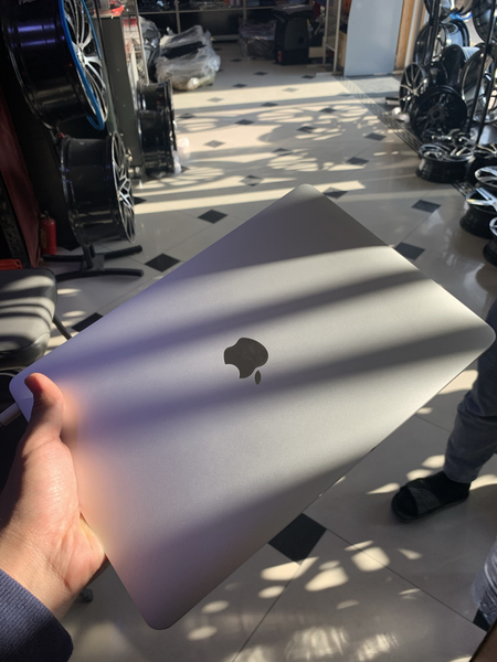 MacBook Pro 256GB срочно