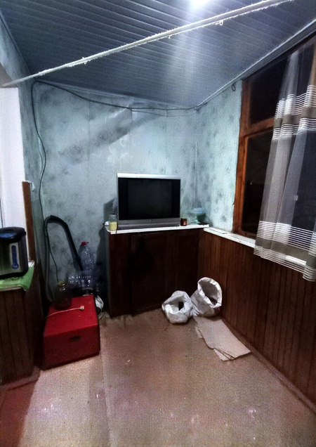 Срочно продается квартира в городе Ангрен!!!