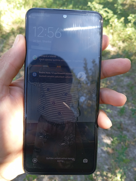 Redmi note 12. 4/128 Gb Karobka dak/ bor. Holati A\\\'lo. Kami bor