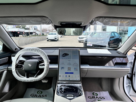Electro car Neta S 520 km
