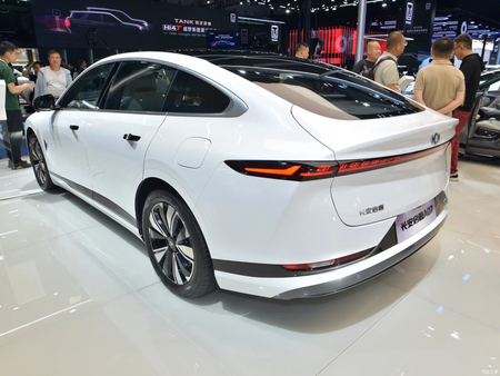 Changan Qiyuan A07 515км Max