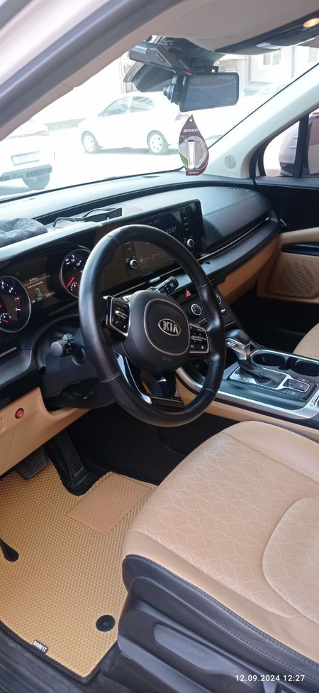 KIA Karnival Miniven