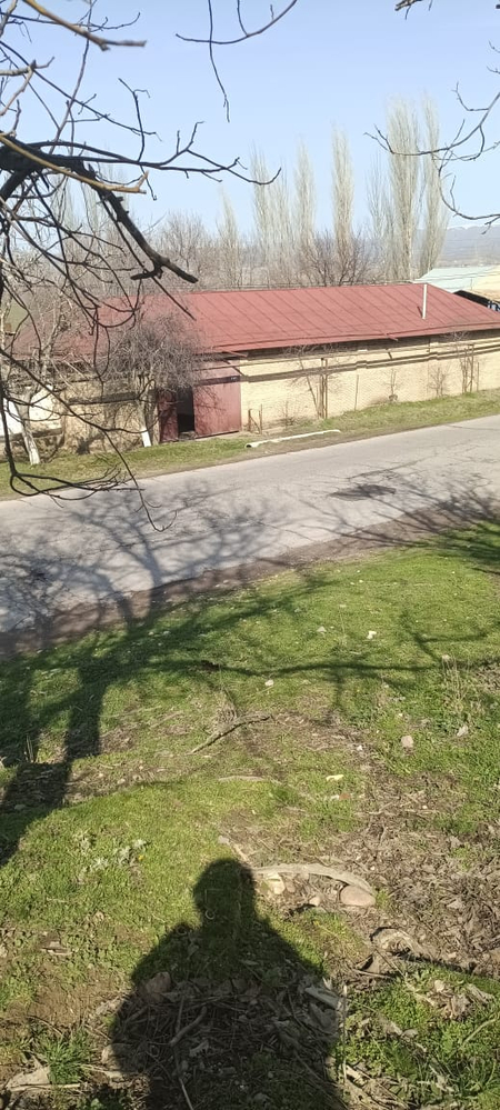 Срочно продаётся дом, участок 18 соток.  Всё хорошом состояние.