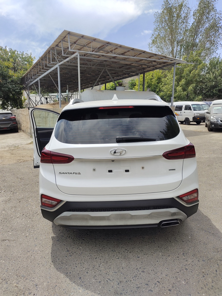 Hyundai Santafe 2021 yil