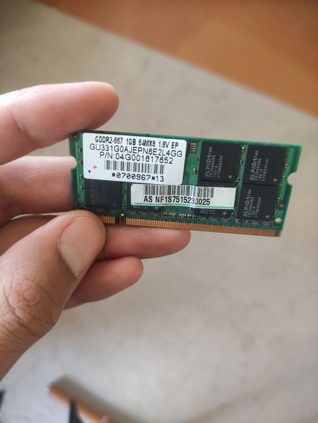 Noutbuk ddr operativkasi hotirasi: ddr2, 1GB