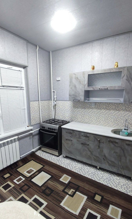 Сергели 5 1в2ком Аренда 40м2
Дом галерейка типа