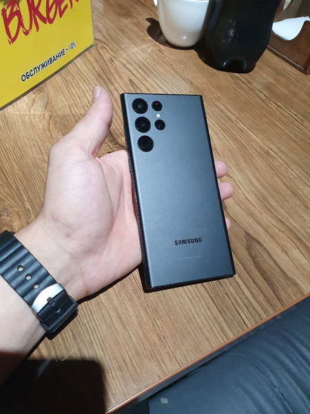 Samsung S22 ultra 12/512