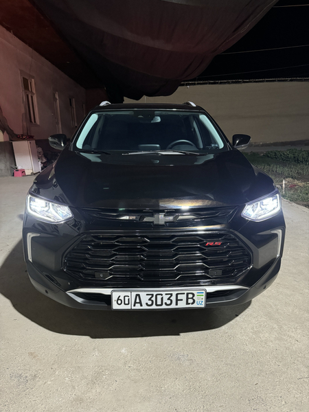 Tracker 2 sotiladi !