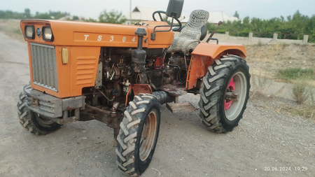 Traktor TS 304 Super