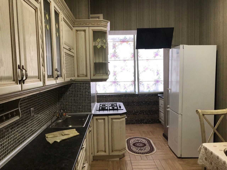 Аренда ОФИСА  190м2   Ц5, Ипак Юли банк 3ком/2этаж- 2500уе